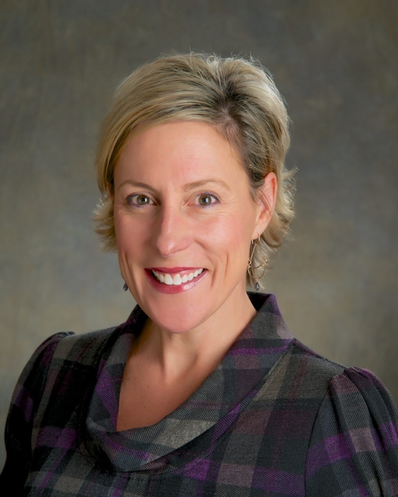 Bacon at the Bookstore: A Tale of Two Hollies – Bacon on the Bookshelf